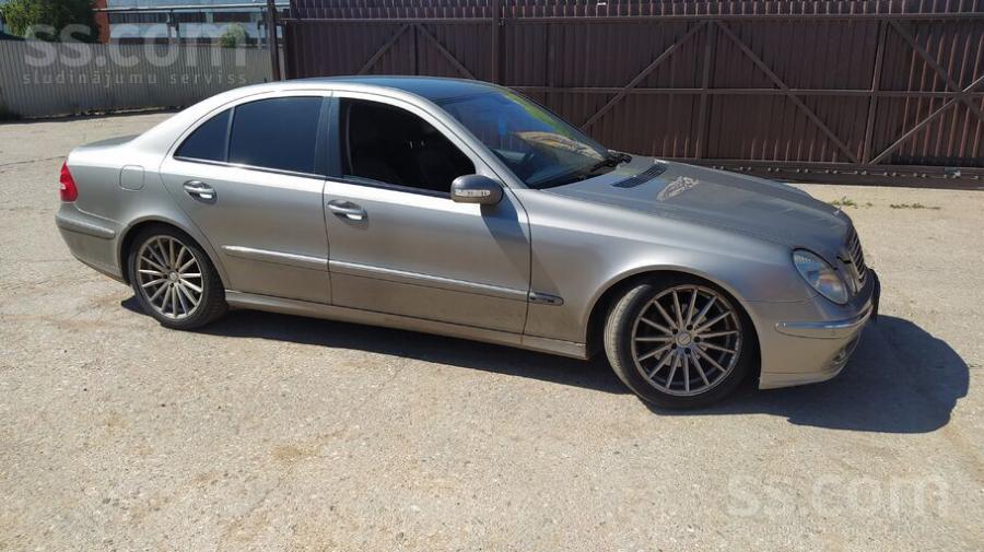Pelēks Mercedes-Benz E 280 2006 Daugavpils, ar dzinēja tilpumu 3.20 L un nobraukumu 388 tūkst. km par 1900 €, foto 13 vietnē AUTOMOTO.COM.LV