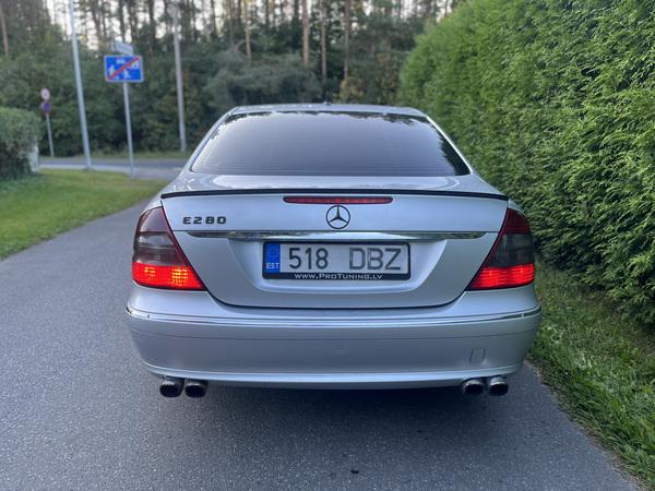 Grey Mercedes-Benz E 280 2006 in Tallinn, with an engine capacity of 3.00 L and mileage of 390 thousand km for 2490 €, photo 6 on AUTOMOTO.COM.LV