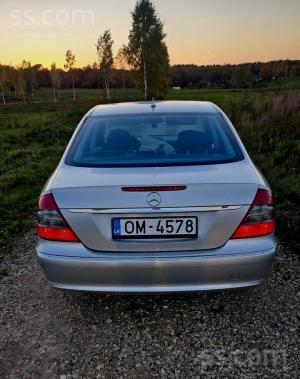 Pelēks Mercedes-Benz E 280 2006 Ludza, ar dzinēja tilpumu 3.00 L un nobraukumu 355 tūkst. km par 3500 €, foto 3 vietnē AUTOMOTO.COM.LV