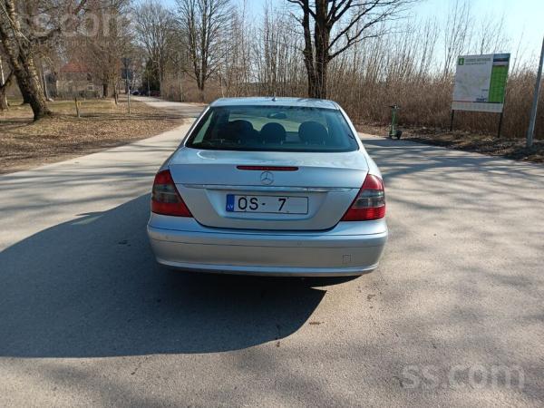 Серый Мерседес Е 280 2007 в Огре, объемом двигателя 3.00 л и пробегом 0 тыс. км за 3500 €, фото 4 на AUTOMOTO.COM.LV
