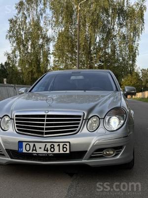 Серый Мерседес Е 280 2007 в Рига, объемом двигателя 3.00 л и пробегом 314 тыс. км за 3900 €, фото 4 на AUTOMOTO.COM.LV