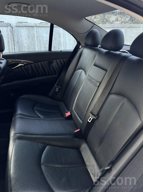 Grey Mercedes-Benz E 280 2007 in Riga, with an engine capacity of 3.00 L and mileage of 314 thousand km for 3900 €, photo 10 on AUTOMOTO.COM.LV