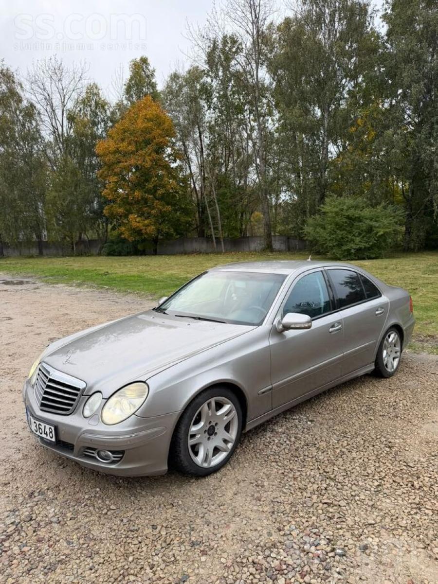 Grey Mercedes-Benz E 280 2007 in Riga, with an engine capacity of 3.00 L and mileage of 374 thousand km for 2500 €, photo 3 on AUTOMOTO.COM.LV