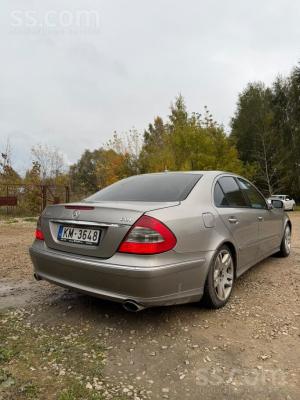 Grey Mercedes-Benz E 280 2007 in Riga, with an engine capacity of 3.00 L and mileage of 374 thousand km for 2500 €, photo 7 on AUTOMOTO.COM.LV