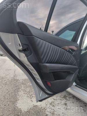Pelēks Mercedes-Benz E 280 2007 Kuldīga, ar dzinēja tilpumu 3.00 L un nobraukumu 351 tūkst. km par 3550 €, foto 15 vietnē AUTOMOTO.COM.LV