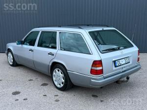 Grey Mercedes-Benz E 280 1996 in Riga, with an engine capacity of 2.80 L and mileage of 379 thousand km for 3990 €, photo 5 on AUTOMOTO.COM.LV