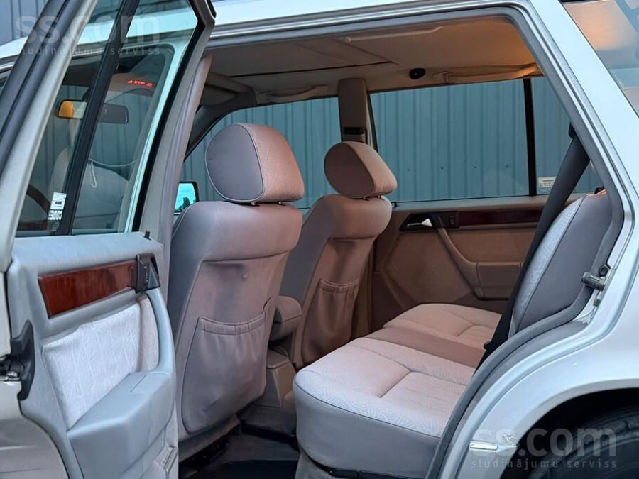 Grey Mercedes-Benz E 280 1996 in Riga, with an engine capacity of 2.80 L and mileage of 379 thousand km for 3990 €, photo 7 on AUTOMOTO.COM.LV