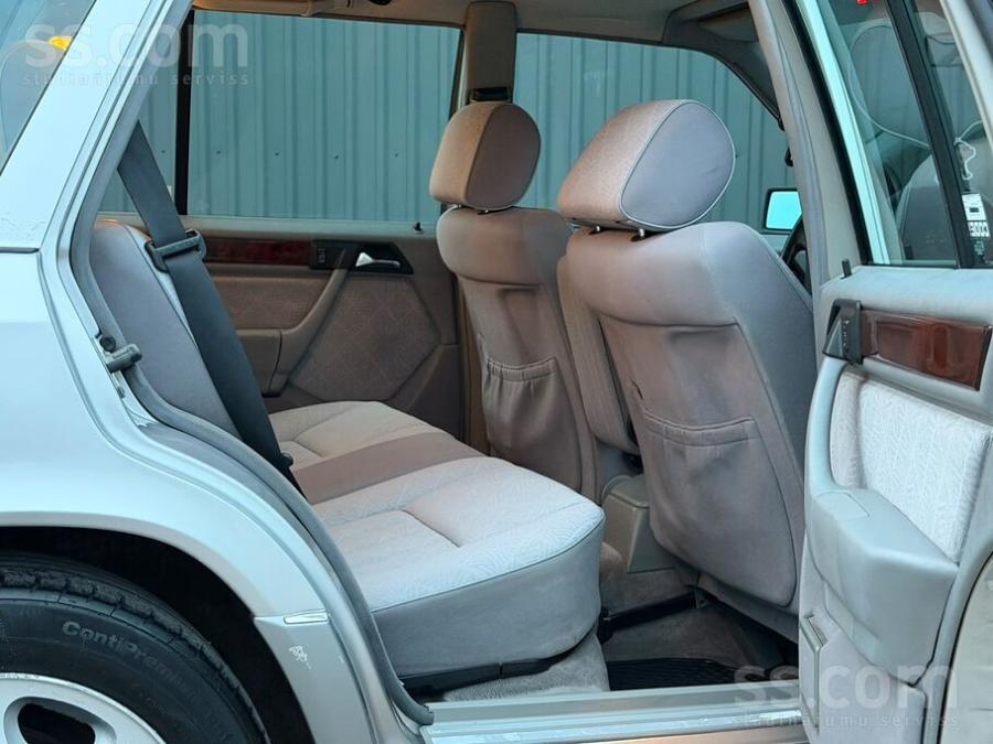Grey Mercedes-Benz E 280 1996 in Riga, with an engine capacity of 2.80 L and mileage of 379 thousand km for 3990 €, photo 11 on AUTOMOTO.COM.LV