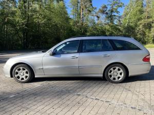 Pelēks Mercedes-Benz E 280 2004 Rīga, ar dzinēja tilpumu 3.20 L un nobraukumu 308 tūkst. km par 2500 €, foto 3 vietnē AUTOMOTO.COM.LV