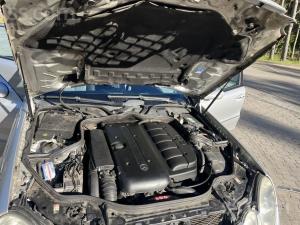 Pelēks Mercedes-Benz E 280 2004 Rīga, ar dzinēja tilpumu 3.20 L un nobraukumu 308 tūkst. km par 2500 €, foto 11 vietnē AUTOMOTO.COM.LV