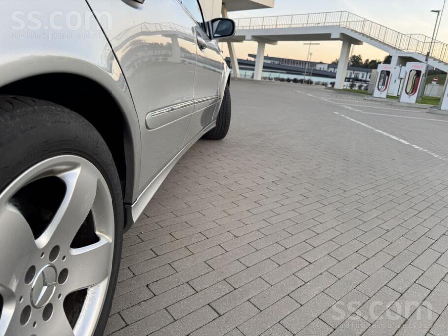 Grey Mercedes-Benz E 280 2005 in Rezekne, with an engine capacity of 3.20 L and mileage of 445 thousand km for 3650 €, photo 12 on AUTOMOTO.COM.LV