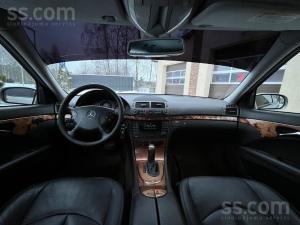Pelēks Mercedes-Benz E 280 2006 Rīga, ar dzinēja tilpumu 3.00 L un nobraukumu 0 tūkst. km par 3990 €, foto 8 vietnē AUTOMOTO.COM.LV