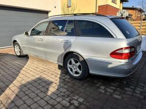 Pelēks Mercedes-Benz E 280 2006 Klaipėda, ar dzinēja tilpumu 2.99 L un nobraukumu 404 tūkst. km par 3150 €, foto 4 vietnē AUTOMOTO.COM.LV