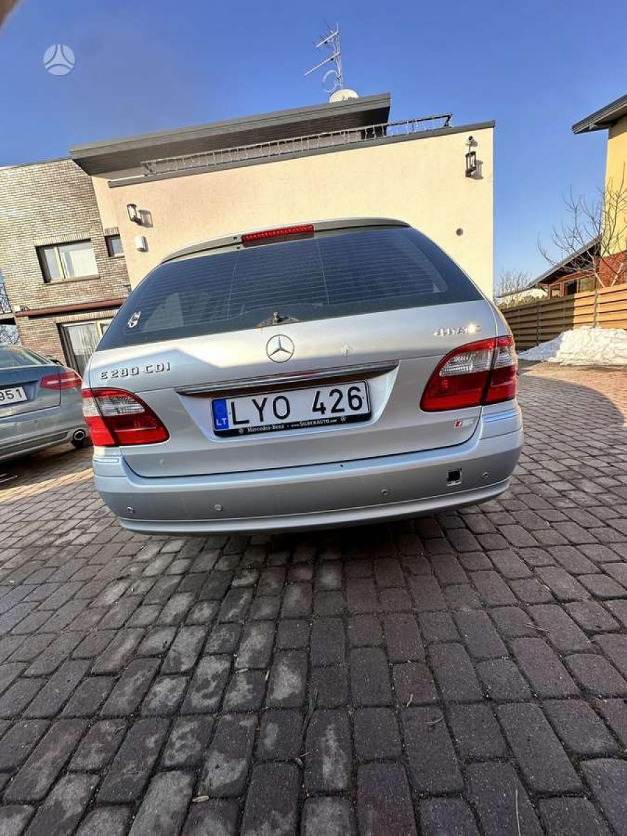 Pelēks Mercedes-Benz E 280 2006 Klaipėda, ar dzinēja tilpumu 2.99 L un nobraukumu 404 tūkst. km par 3150 €, foto 5 vietnē AUTOMOTO.COM.LV