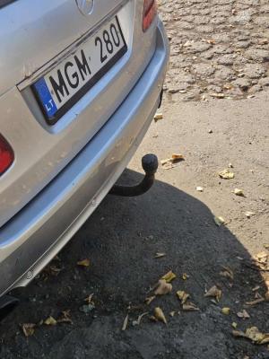 Pelēks Mercedes-Benz E 280 2006 Panevēža, ar dzinēja tilpumu 2.99 L un nobraukumu 295 tūkst. km par 1200 €, foto 24 vietnē AUTOMOTO.COM.LV