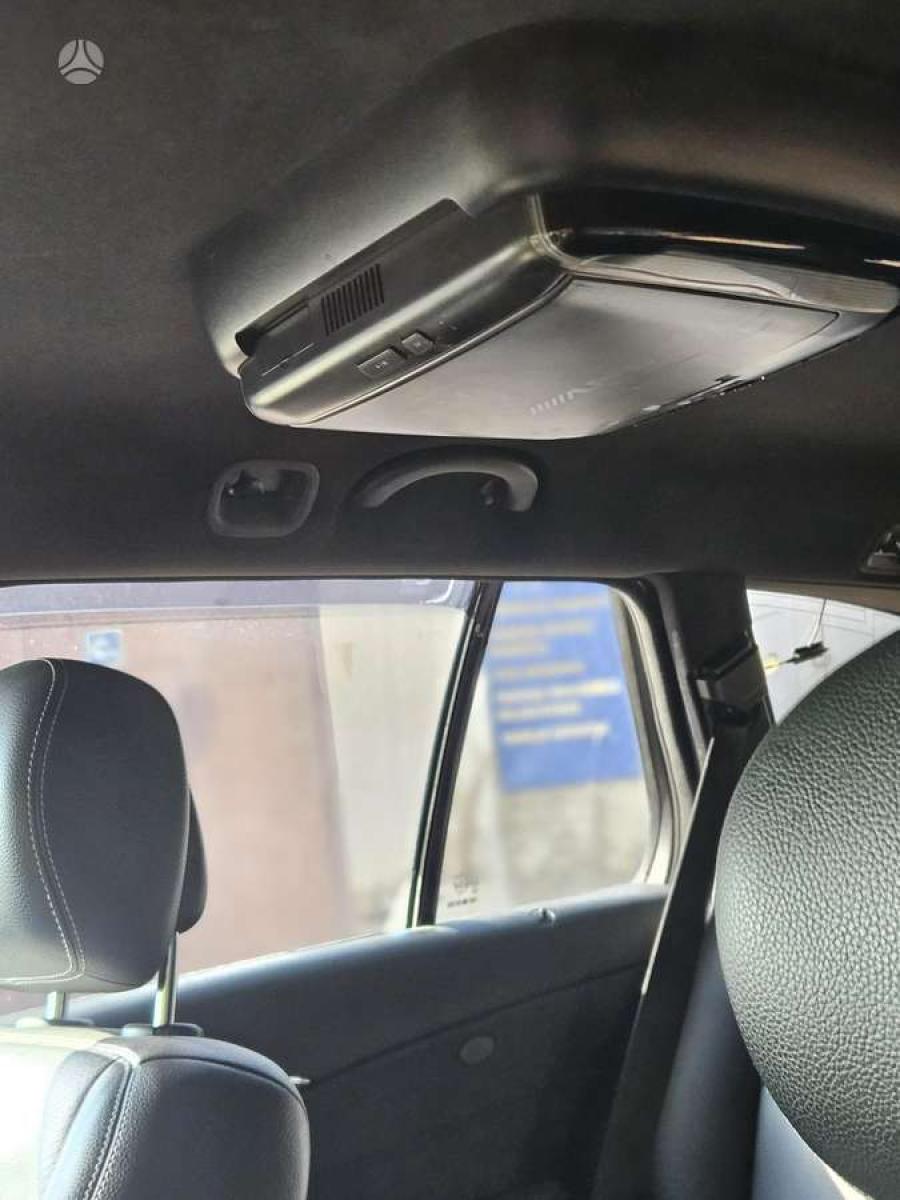 Pelēks Mercedes-Benz E 280 2006 Panevēža, ar dzinēja tilpumu 2.99 L un nobraukumu 295 tūkst. km par 1200 €, foto 34 vietnē AUTOMOTO.COM.LV