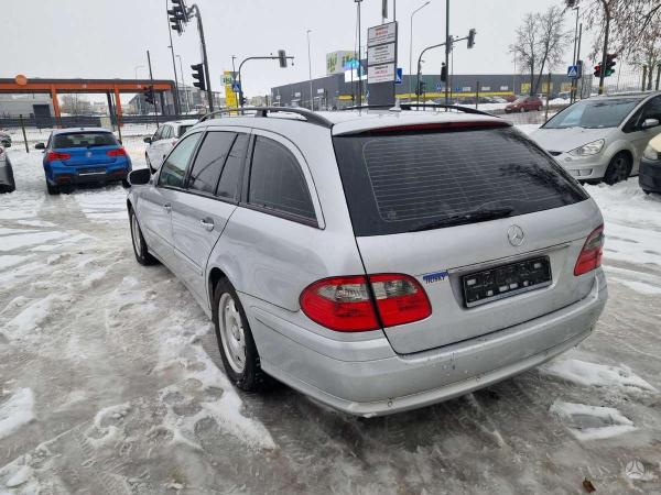 Pelēks Mercedes-Benz E 280 2007 Kauņa, ar dzinēja tilpumu 3.00 L un nobraukumu 350 tūkst. km par 2300 €, foto 3 vietnē AUTOMOTO.COM.LV