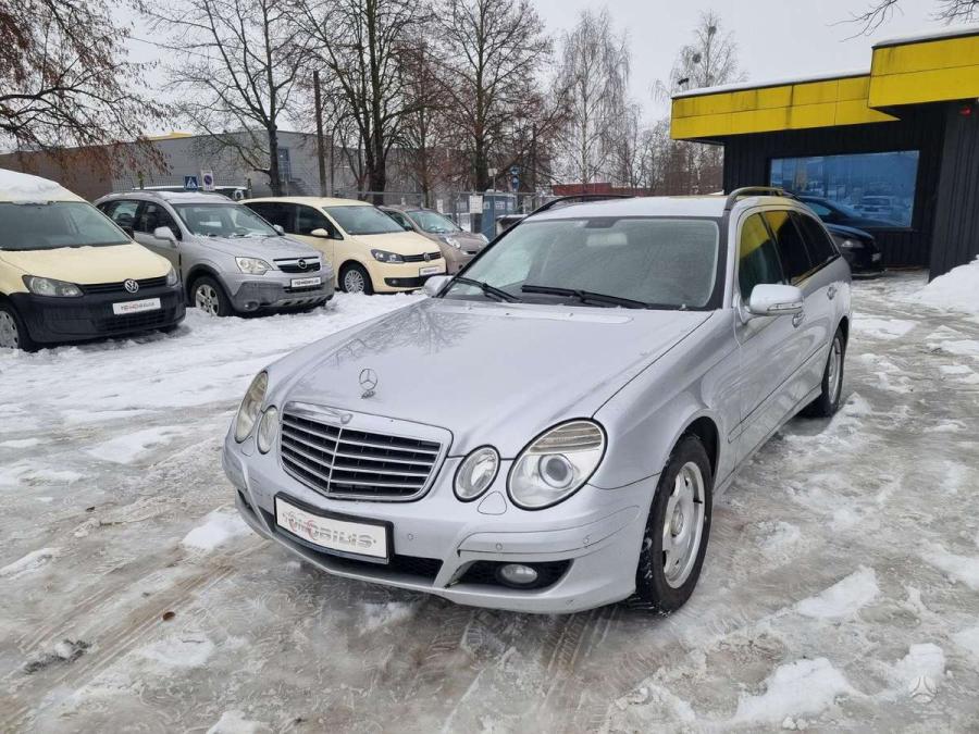 Pelēks Mercedes-Benz E 280 2007 Kauņa, ar dzinēja tilpumu 3.00 L un nobraukumu 350 tūkst. km par 2300 €, foto 4 vietnē AUTOMOTO.COM.LV