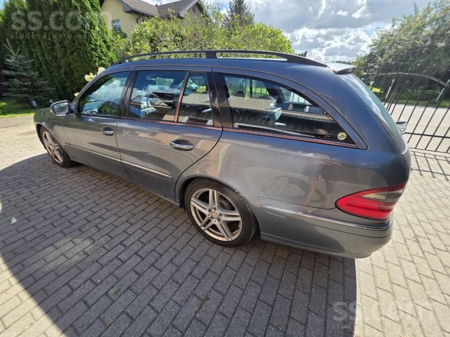 Grey Mercedes-Benz E 280 2007 in Riga, with an engine capacity of 3.00 L and mileage of 352 thousand km for 5950 €, photo 5 on AUTOMOTO.COM.LV