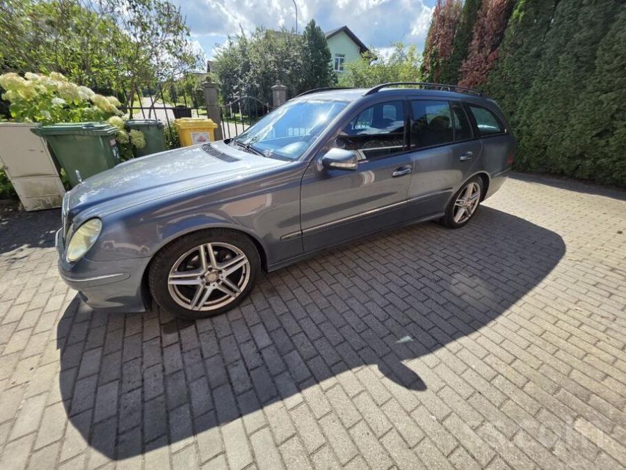 Grey Mercedes-Benz E 280 2007 in Riga, with an engine capacity of 3.00 L and mileage of 352 thousand km for 5950 €, photo 6 on AUTOMOTO.COM.LV