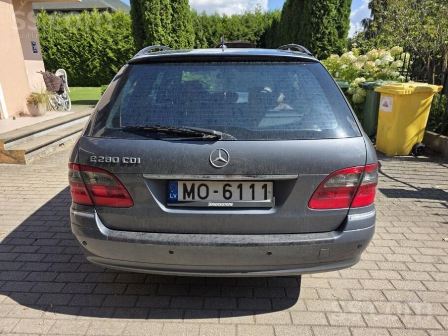 Grey Mercedes-Benz E 280 2007 in Riga, with an engine capacity of 3.00 L and mileage of 352 thousand km for 5950 €, photo 7 on AUTOMOTO.COM.LV