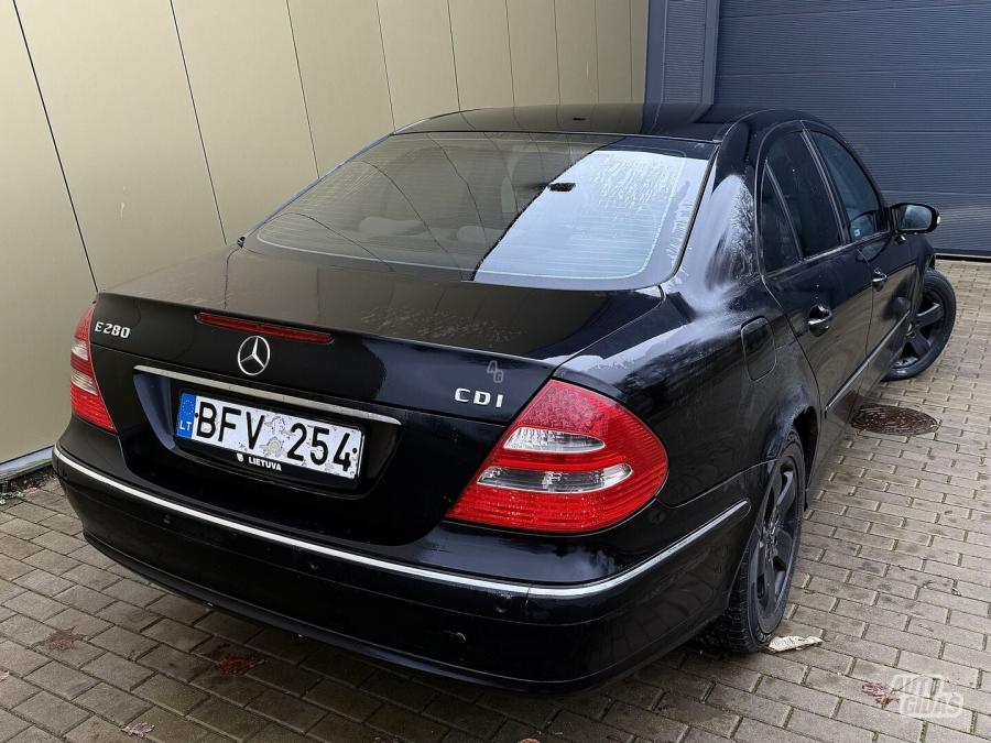 Mercedes-Benz E 280 2003 Kauņa, ar dzinēja tilpumu 3.20 L un nobraukumu 431 tūkst. km par 1900 €, foto 8 vietnē AUTOMOTO.COM.LV