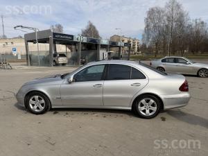 Mercedes-Benz E 280 2004 Rīga, ar dzinēja tilpumu 3.20 L un nobraukumu 320 tūkst. km par 4400 €, foto 7 vietnē AUTOMOTO.COM.LV