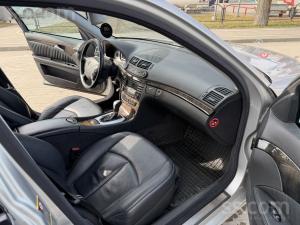Mercedes-Benz E 280 2004 Rīga, ar dzinēja tilpumu 3.20 L un nobraukumu 320 tūkst. km par 4400 €, foto 11 vietnē AUTOMOTO.COM.LV