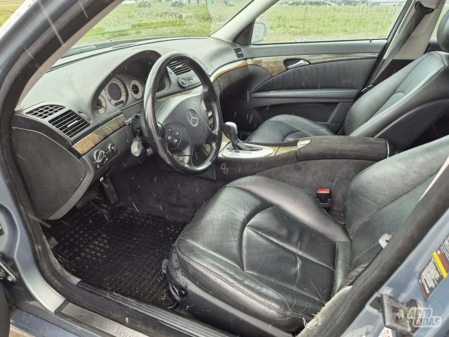 Mercedes-Benz E 280 2005 Gargždai, ar dzinēja tilpumu 3.20 L un nobraukumu 254 tūkst. km par 2450 €, foto 15 vietnē AUTOMOTO.COM.LV
