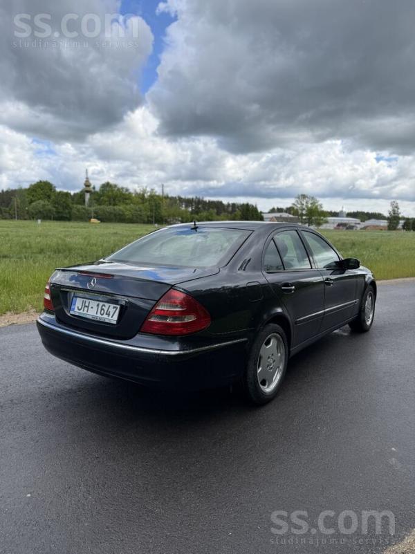 Mercedes-Benz E 280 2005 in Jelgava, with an engine capacity of 3.00 L and mileage of 298 thousand km for 3500 €, photo 5 on AUTOMOTO.COM.LV