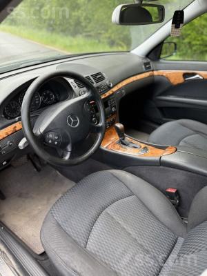 Mercedes-Benz E 280 2005 Jelgava, ar dzinēja tilpumu 3.00 L un nobraukumu 298 tūkst. km par 3500 €, foto 9 vietnē AUTOMOTO.COM.LV