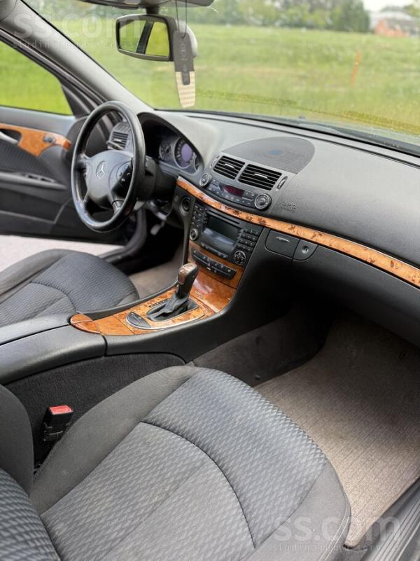 Mercedes-Benz E 280 2005 in Jelgava, with an engine capacity of 3.00 L and mileage of 298 thousand km for 3500 €, photo 10 on AUTOMOTO.COM.LV