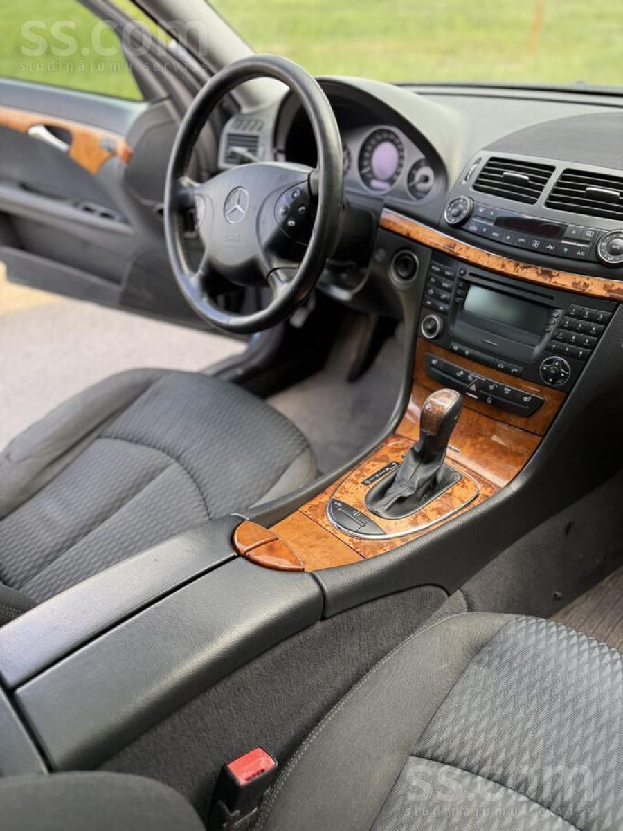 Mercedes-Benz E 280 2005 Jelgava, ar dzinēja tilpumu 3.00 L un nobraukumu 298 tūkst. km par 3500 €, foto 16 vietnē AUTOMOTO.COM.LV
