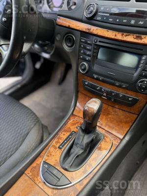Mercedes-Benz E 280 2005 Jelgava, ar dzinēja tilpumu 3.00 L un nobraukumu 298 tūkst. km par 3500 €, foto 17 vietnē AUTOMOTO.COM.LV