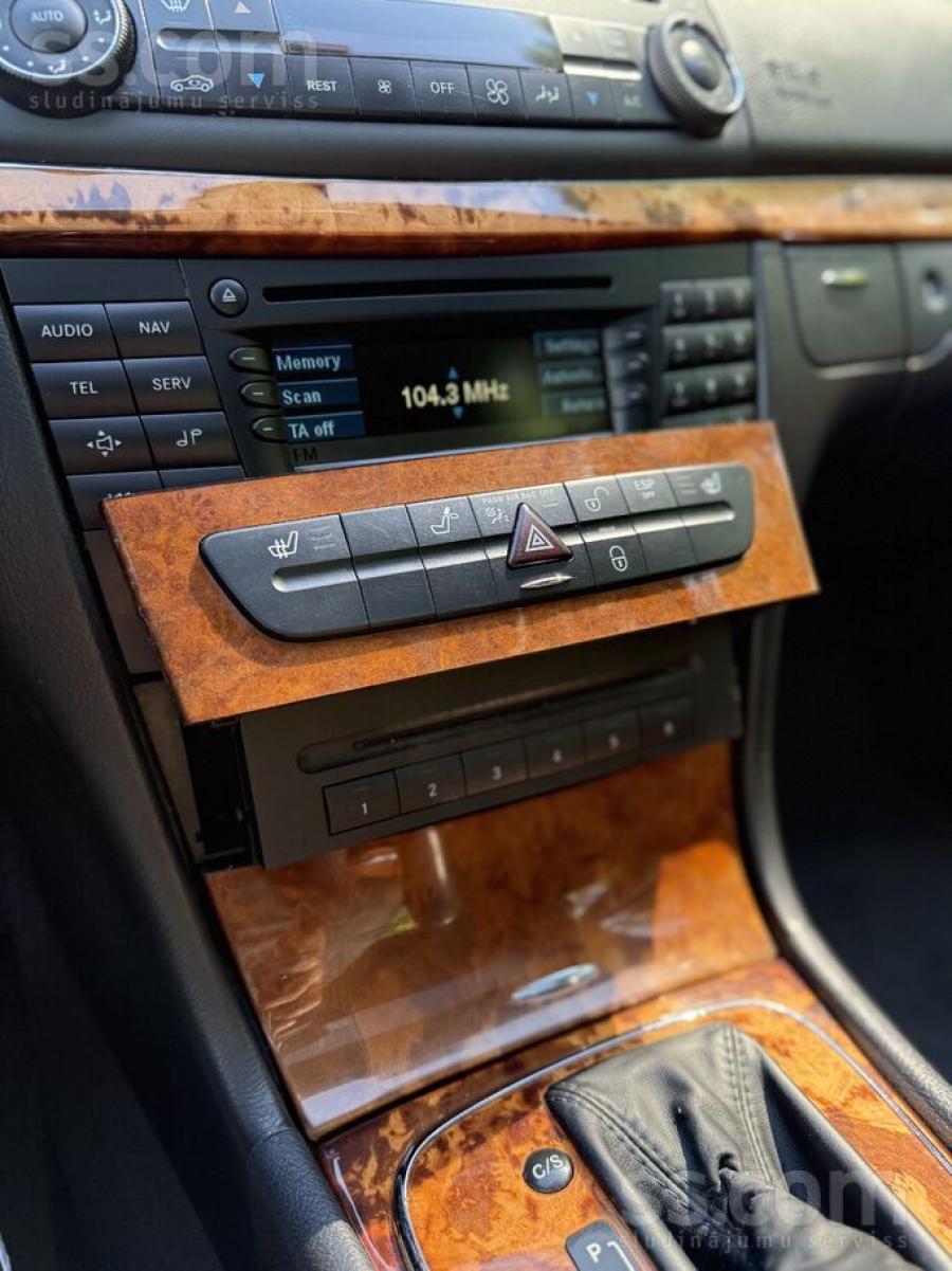 Mercedes-Benz E 280 2005 Jelgava, ar dzinēja tilpumu 3.00 L un nobraukumu 298 tūkst. km par 3500 €, foto 20 vietnē AUTOMOTO.COM.LV