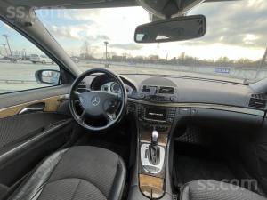 Мерседес Е 280 2005 в Рига, объемом двигателя 3.00 л и пробегом 246 тыс. км за 3200 €, фото 7 на AUTOMOTO.COM.LV