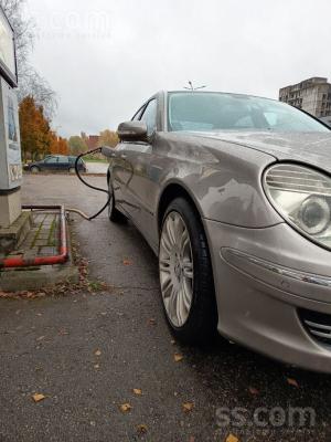 Мерседес Е 280 2007 в Елгава, объемом двигателя 3.00 л и пробегом 398 тыс. км за 4300 €, фото 3 на AUTOMOTO.COM.LV