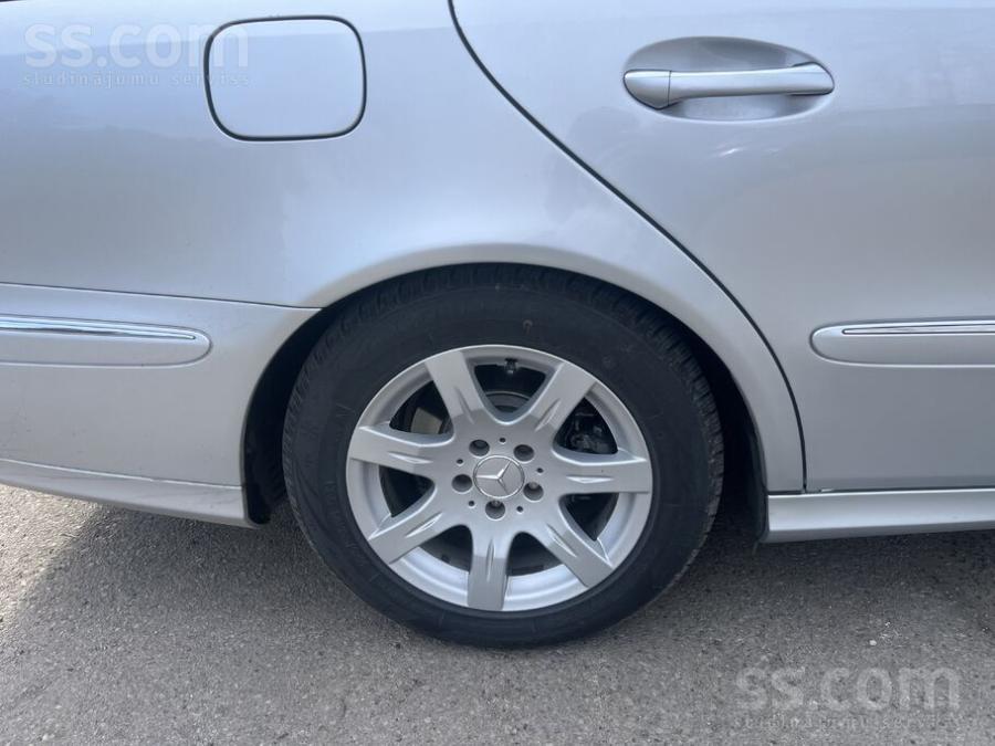 Mercedes-Benz E 280 2005 in Riga, with an engine capacity of 3.00 L and mileage of 362 thousand km for 2550 €, photo 1 on AUTOMOTO.COM.LV
