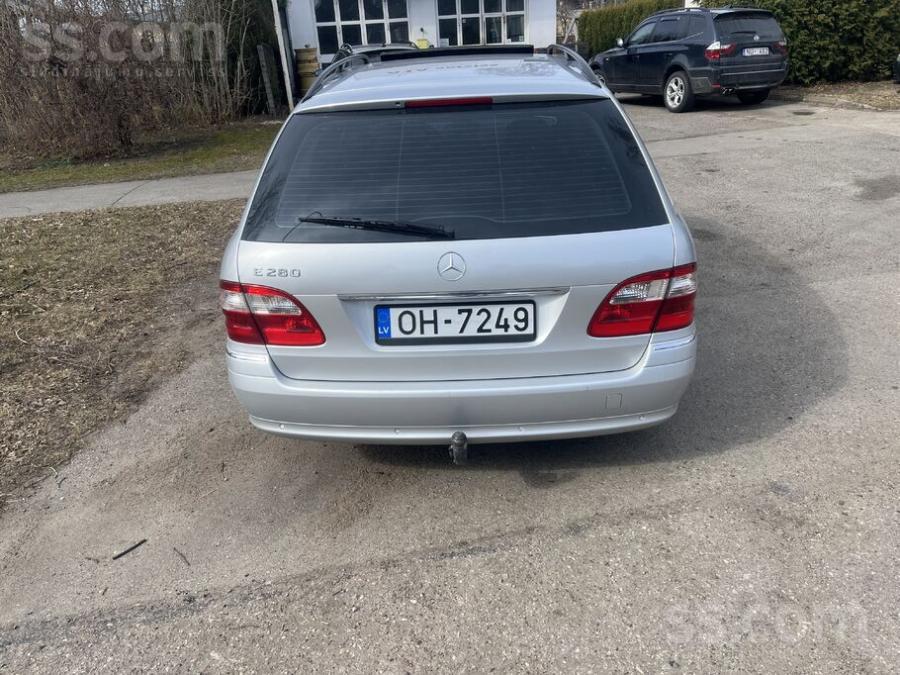 Mercedes-Benz E 280 2005 in Riga, with an engine capacity of 3.00 L and mileage of 362 thousand km for 2550 €, photo 6 on AUTOMOTO.COM.LV