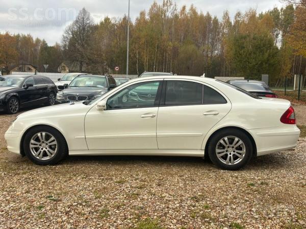 Mercedes-Benz E 280 2008 KuldÄ«ga vietnÄ Balts Mercedes-Benz E 280 2008 KuldÄ«ga, ar dzinÄja tilpumu 3.00 L un nobraukumu 466 tÅ«kst. km par 4490 ā¬, foto 6 vietnÄ AUTOMOTO.COM.LV
