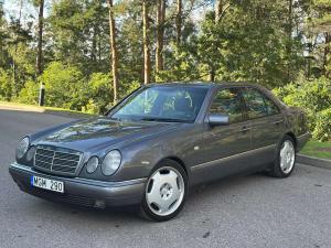 Pelēks Mercedes-Benz e-290 1997 Nemenčinė, ar dzinēja tilpumu 2.87 L un nobraukumu 318 tūkst. km par 4300 €, foto  vietnē AUTOMOTO.COM.LV