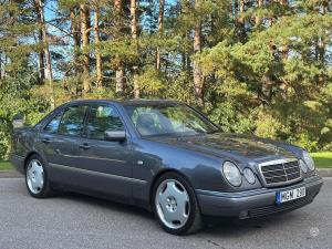 Pelēks Mercedes-Benz e-290 1997 Nemenčinė, ar dzinēja tilpumu 2.87 L un nobraukumu 318 tūkst. km par 4300 €, foto 3 vietnē AUTOMOTO.COM.LV