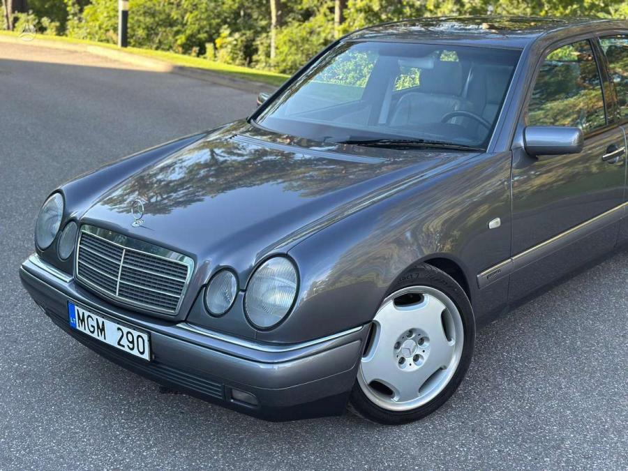 Pelēks Mercedes-Benz e-290 1997 Nemenčinė, ar dzinēja tilpumu 2.87 L un nobraukumu 318 tūkst. km par 4300 €, foto 7 vietnē AUTOMOTO.COM.LV