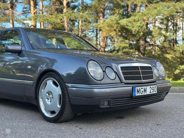 Pelēks Mercedes-Benz e-290 1997 Nemenčinė, ar dzinēja tilpumu 2.87 L un nobraukumu 318 tūkst. km par 4300 €, foto 9 vietnē AUTOMOTO.COM.LV