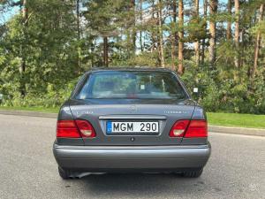 Pelēks Mercedes-Benz e-290 1997 Nemenčinė, ar dzinēja tilpumu 2.87 L un nobraukumu 318 tūkst. km par 4300 €, foto 11 vietnē AUTOMOTO.COM.LV
