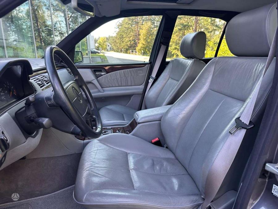 Pelēks Mercedes-Benz e-290 1997 Nemenčinė, ar dzinēja tilpumu 2.87 L un nobraukumu 318 tūkst. km par 4300 €, foto 19 vietnē AUTOMOTO.COM.LV