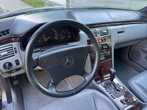 Pelēks Mercedes-Benz e-290 1997 Nemenčinė, ar dzinēja tilpumu 2.87 L un nobraukumu 318 tūkst. km par 4300 €, foto 21 vietnē AUTOMOTO.COM.LV
