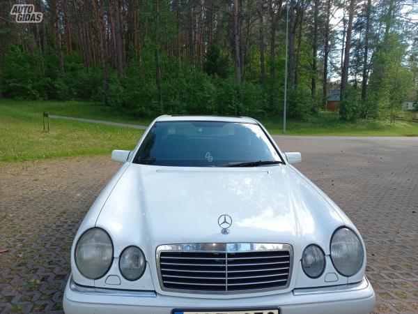 Balts Mercedes-Benz e-290 1996 Molėtai, ar dzinēja tilpumu 2.90 L un nobraukumu 325 tūkst. km par 3650 €, foto 5 vietnē AUTOMOTO.COM.LV