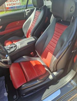 Melns Mercedes-Benz E 300 2017 Panevēža, ar dzinēja tilpumu 3.00 L un nobraukumu 305 tūkst. km par 35790 €, foto 6 vietnē AUTOMOTO.COM.LV