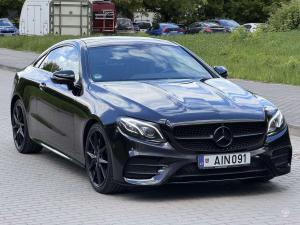 Black Mercedes-Benz E 300 2017 in Vilnius, with an engine capacity of 1.99 L and mileage of 112 thousand km for 29900 €, photo 7 on AUTOMOTO.COM.LV
